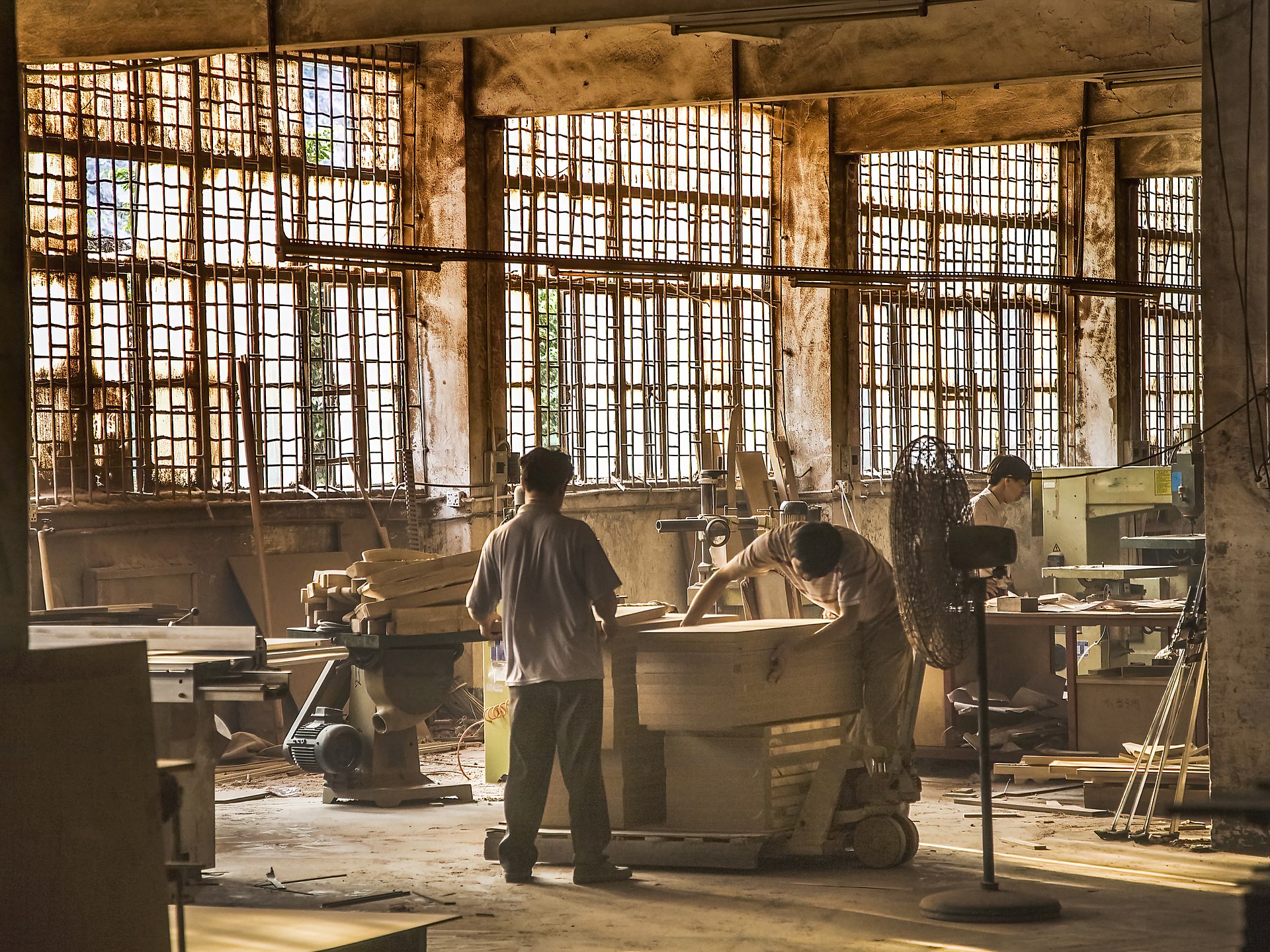 China's Wood and Furniture Profits Sink as Industry Booms | Wood Central
